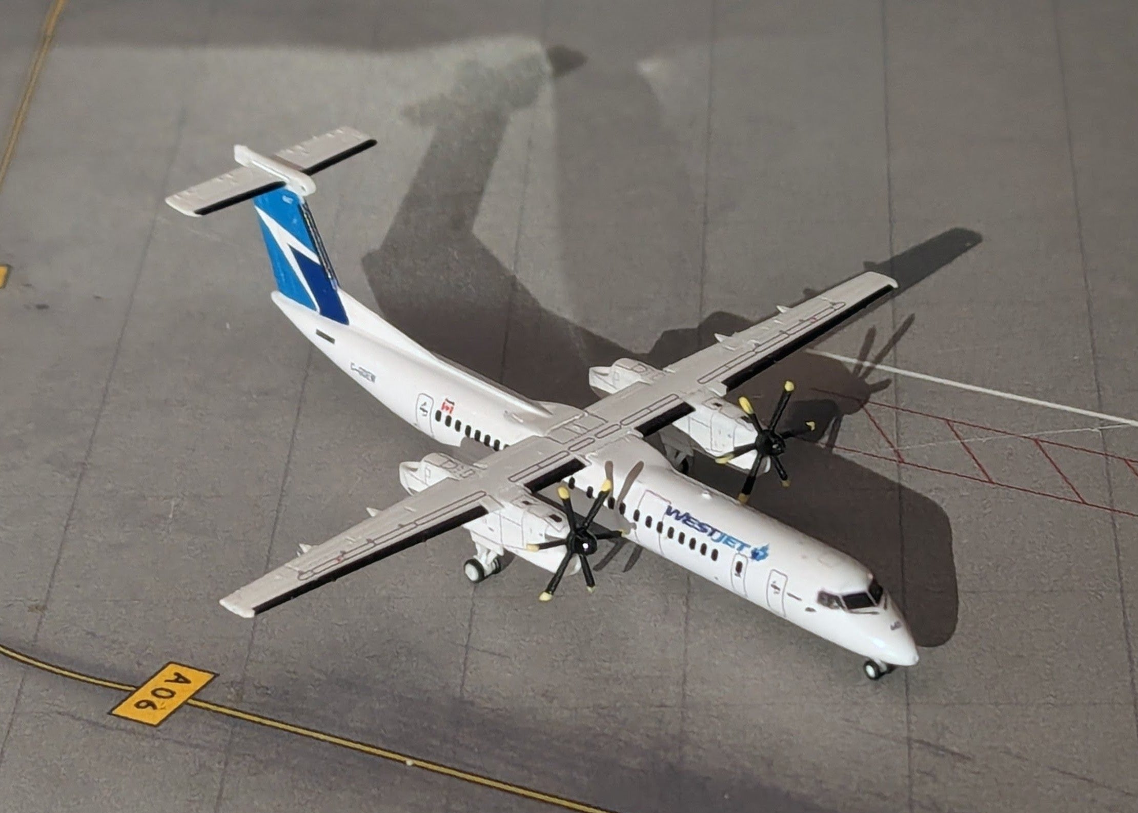1:400 WestJet Encore Dash 8 Q400 3D Design Deck – mv400models