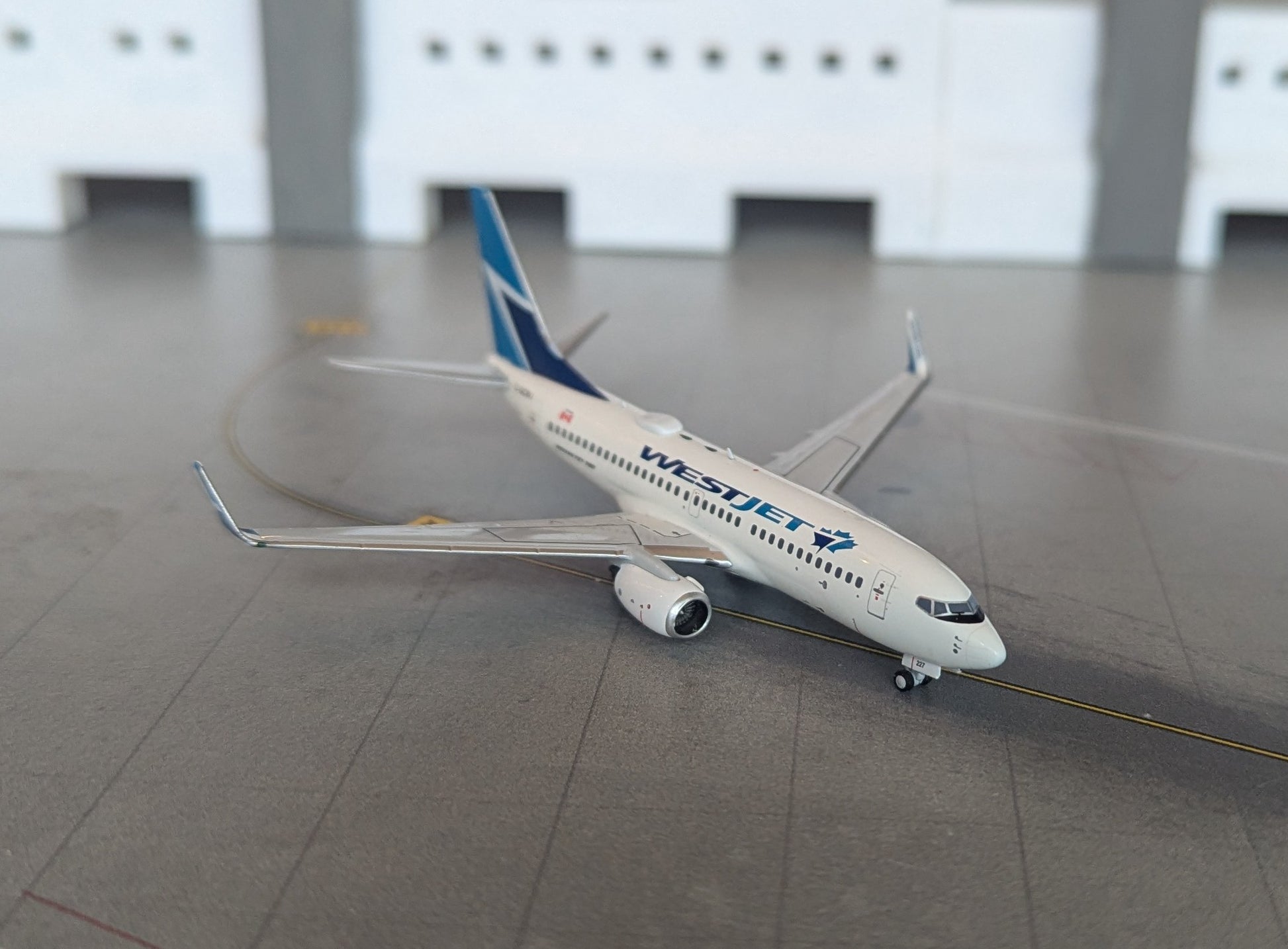 1:400 WestJet B737-700 C-GCWJ NG Models – mv400models